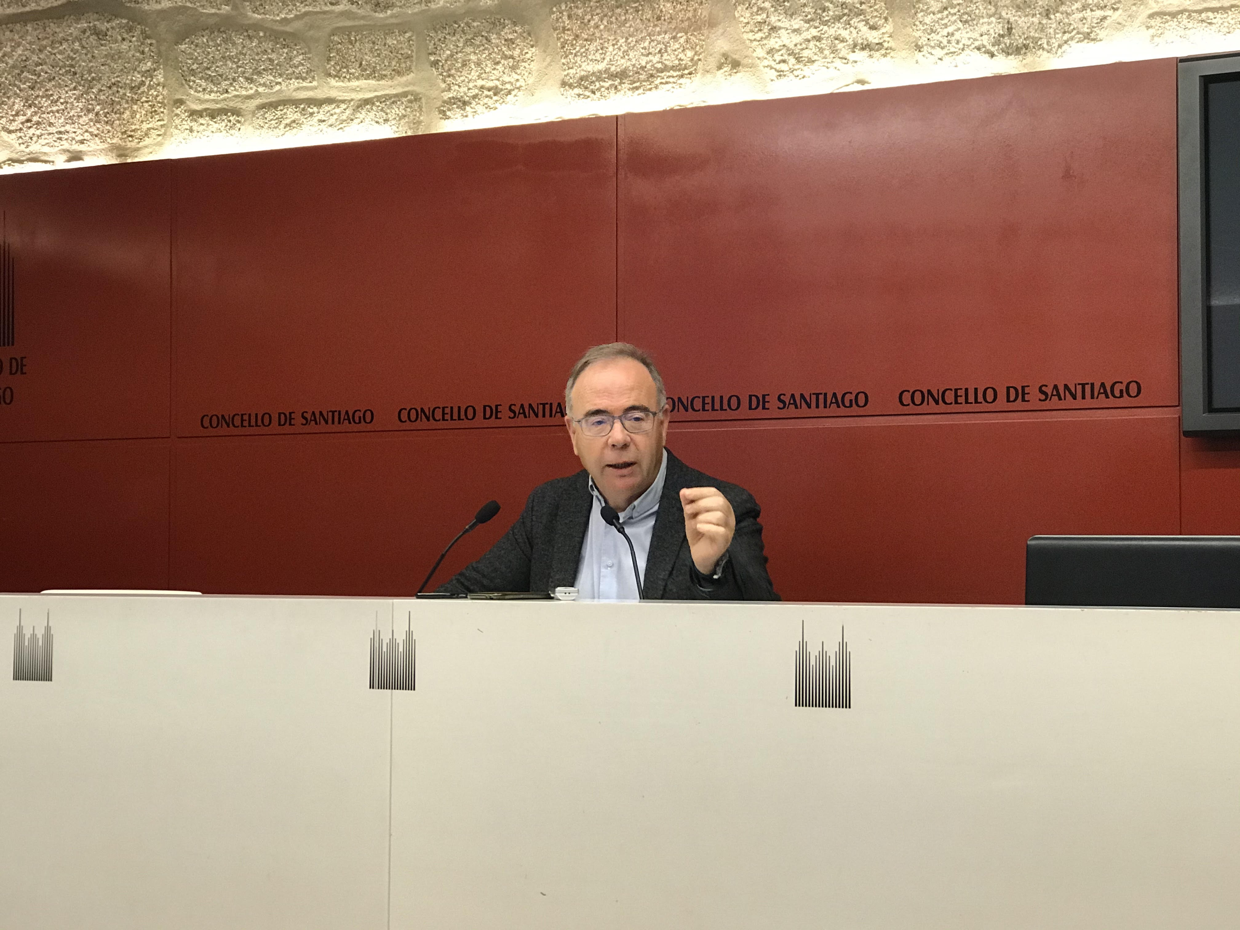 Bugallo confía en que la ejecución del 'orbital' de Santiago se "solape ...