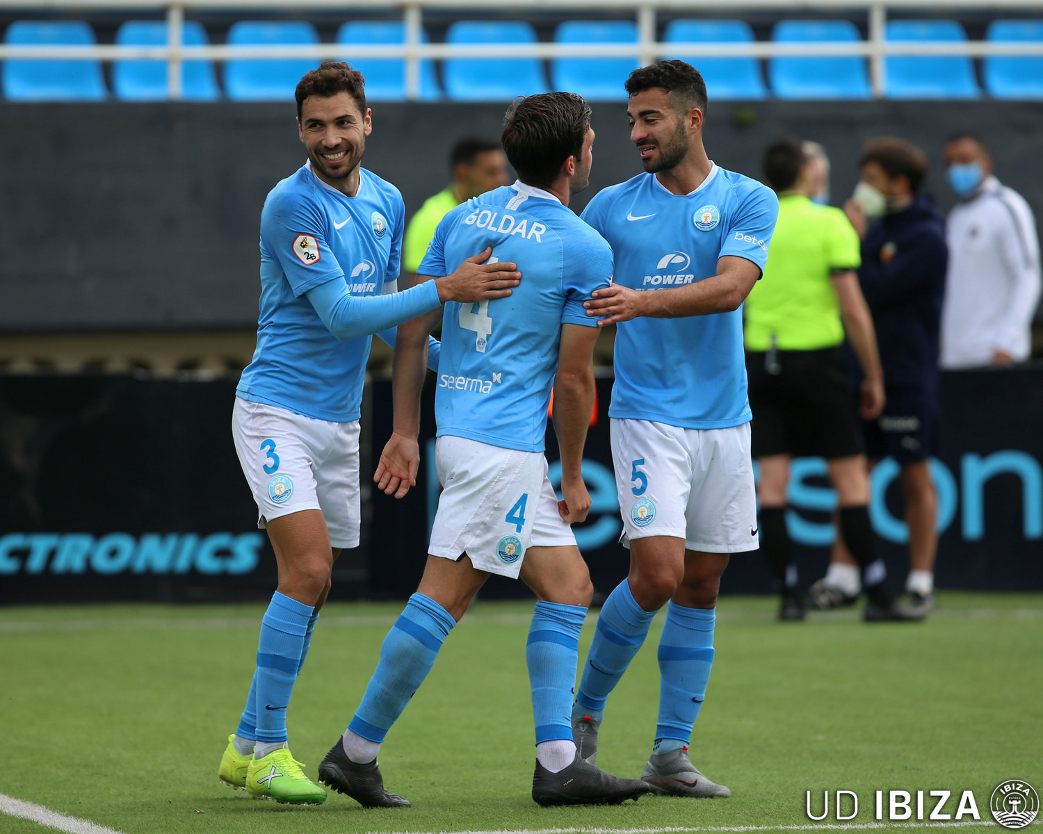 David Goldar, el central gallego convertido en el goleador inesperado ...