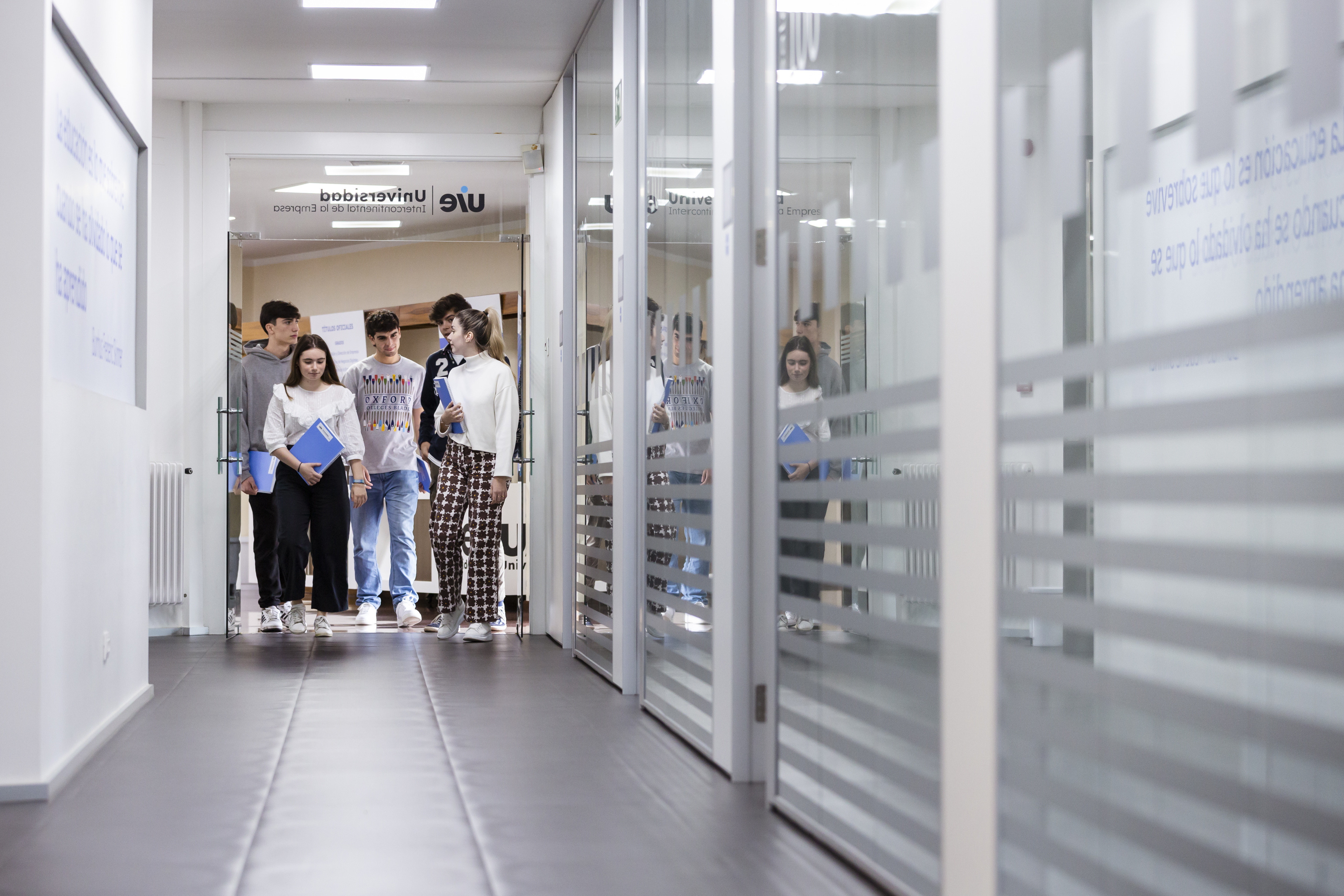 La universidad de Abanca recibe de la Acsug la certificación de su ...